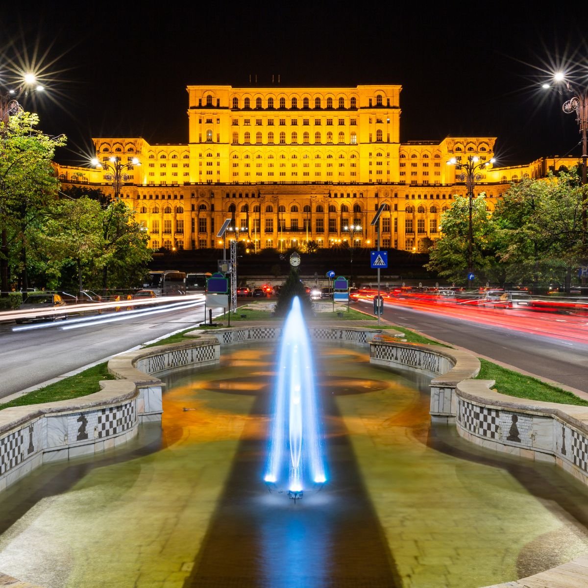How To Move to Bucharest | Blog - HOLT